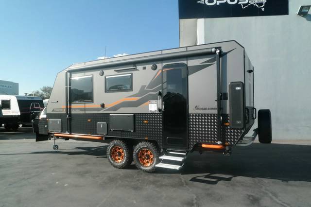 Urban Caravans XTREME 20' CAFE
