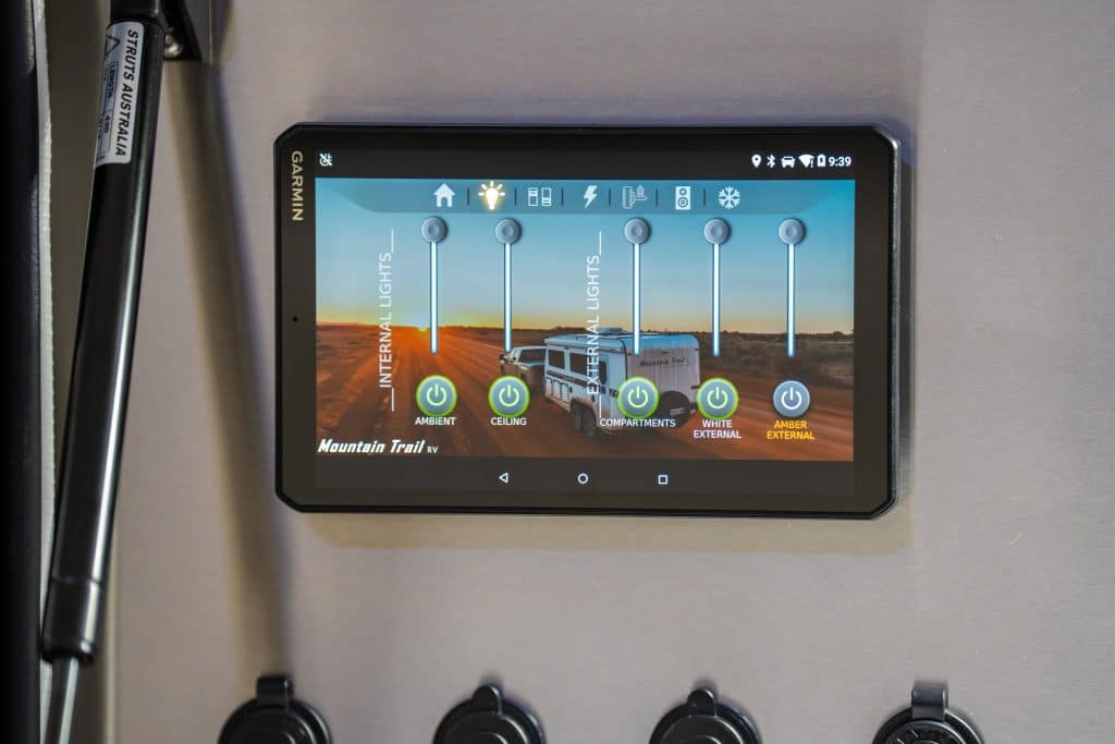 Mountain Trail Paragon Caravan Debuts with Full Height Walls - Caravan ...